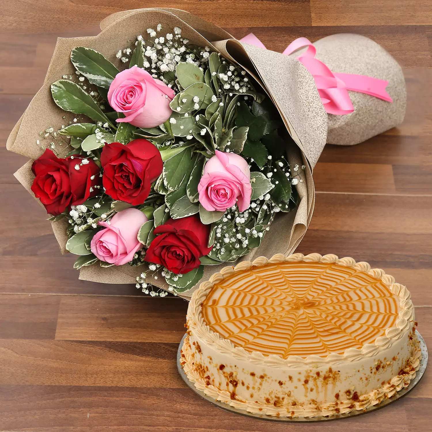 Delightful Roses Bouquet With Butterscotch Cake - Giftsome